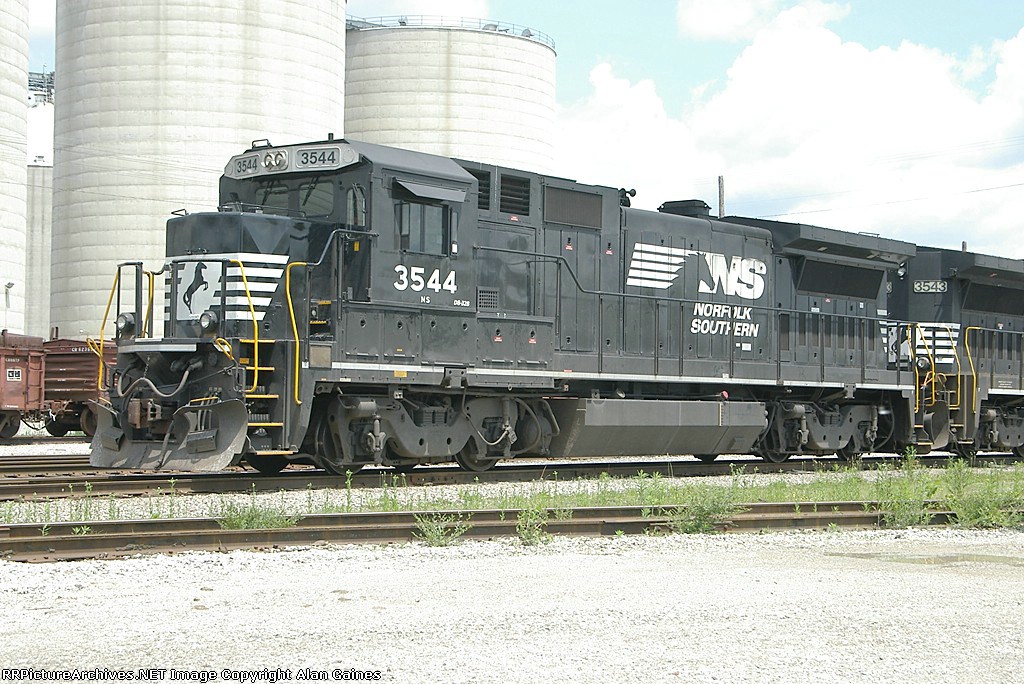 NS B-32-8 3544